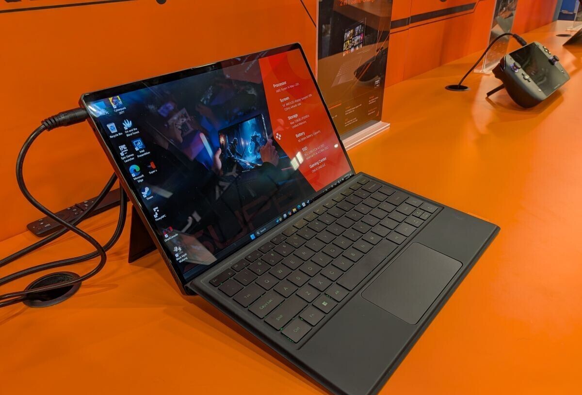 OneXPlayer Super X на CES 2026: 14-дюймовый AMOLED-планшет для игр с ...